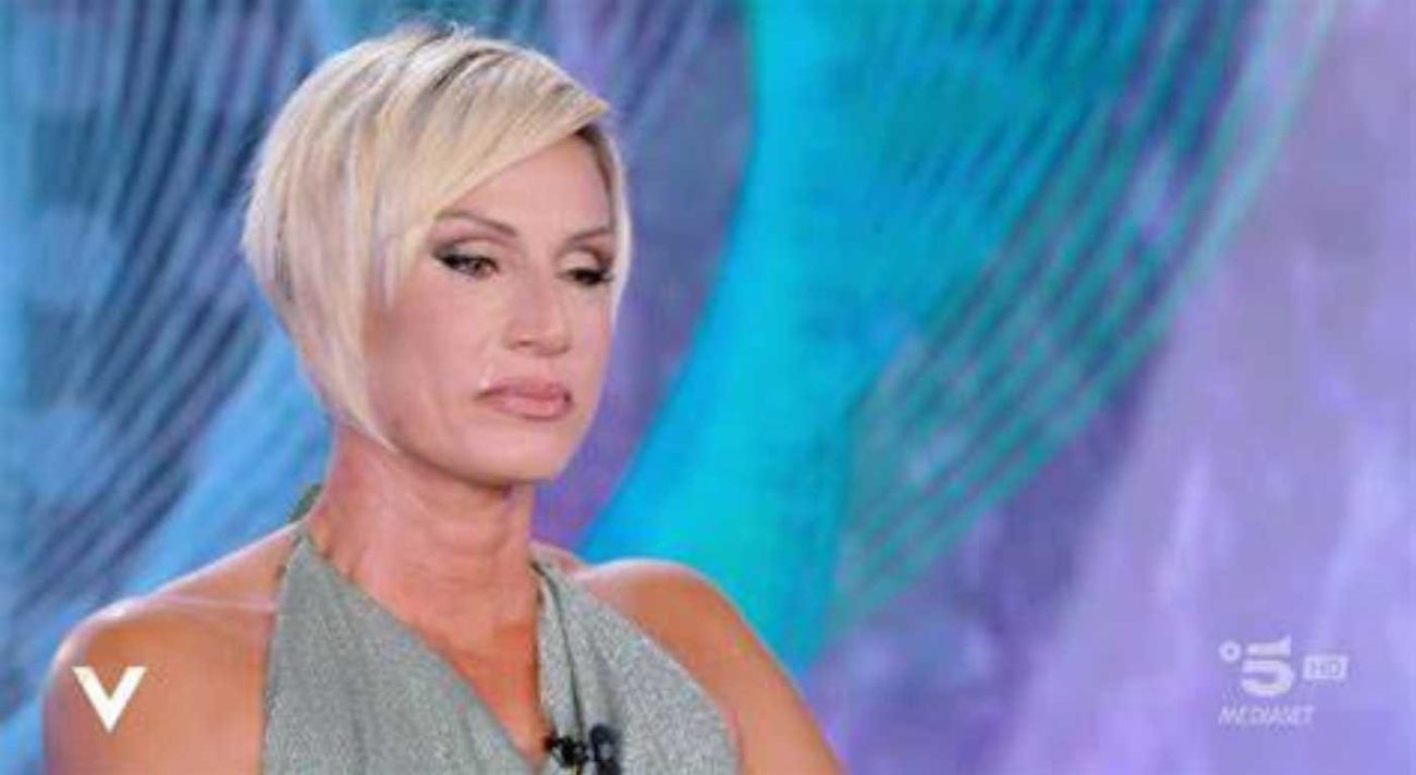 Verissimo, Annalisa Minetti rivela il suo dramma: Verissimo, Annalisa Minetti rivela il suo dramma: